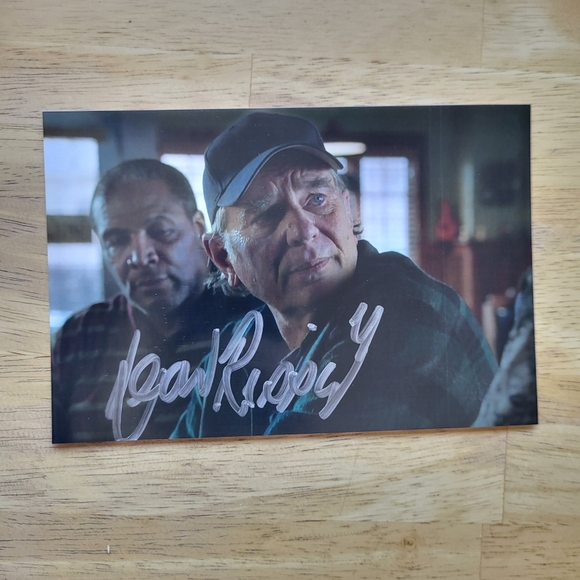 Source Unknown | Other | Leon Rippy Under The Dome Signed 4x6 Autograph ...